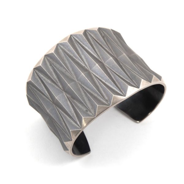 GEOMETRIC SILVER CUFF BRACELET BY MARIA SAMORA (TAOS)